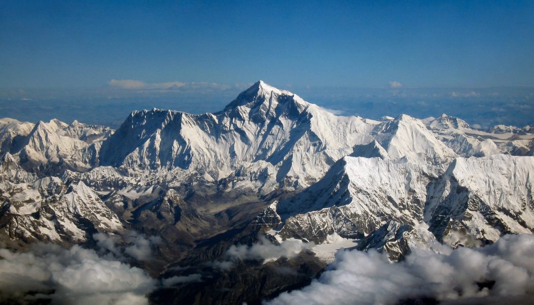 This week in travel: Do you dare dine on Mount Everest? - WanderLuxe