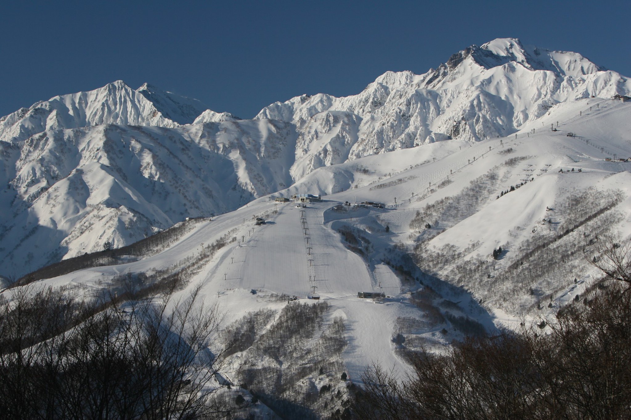 How to get to Hakuba for perfect snow and bluebird days